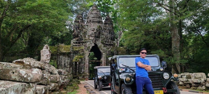 Angkor Wat: Sunrise Jeep Tour with Handicraft Center Visit - Key Points