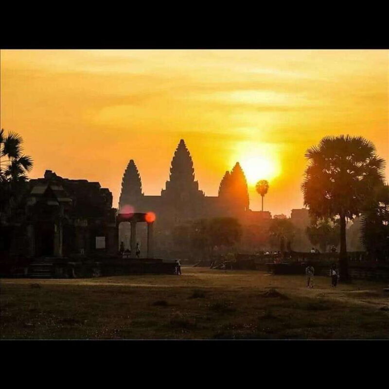 Angkor Wat: Sunrise Jeep Tour with Handicraft Center Visit - The Sum Up