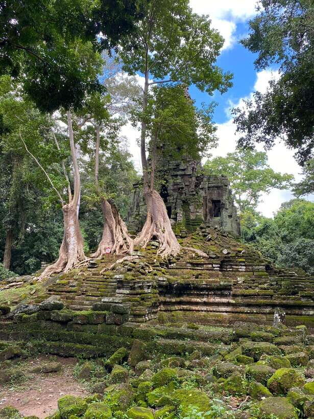 Angkor Wat Sunrise Offbeat Experience by Jeep - What to Bring and Considerations