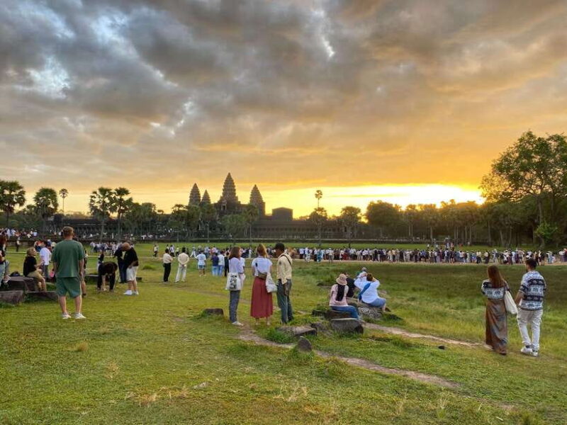Angkor Wat Sunrise Offbeat Experience by Jeep - Transportation: Jeep and Comfort