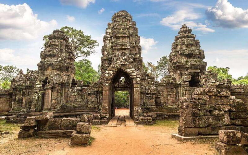 Angkor Wat Sunrise Private Tuktuk Tour in Siem Reap - Who Is This Tour Best For?