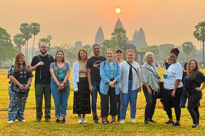Angkor Wat Sunrise tour with Small - Group and Guide tours - Key Points