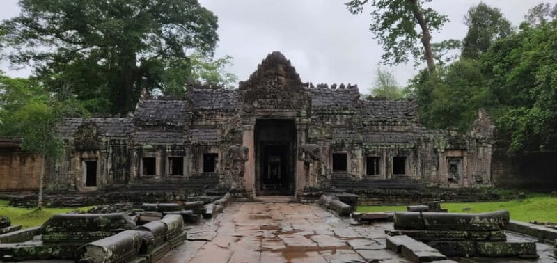 Angkor Wat Temples Tour by Car with Optional Sunrise - Practical Considerations and Tips