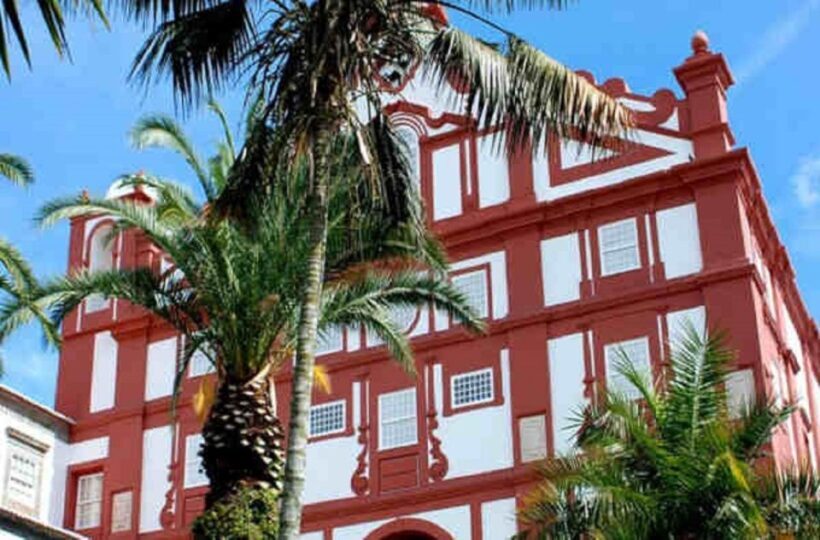 Angra do Heroísmo: Walking Tour with Local Pastry and Coffee - FAQs