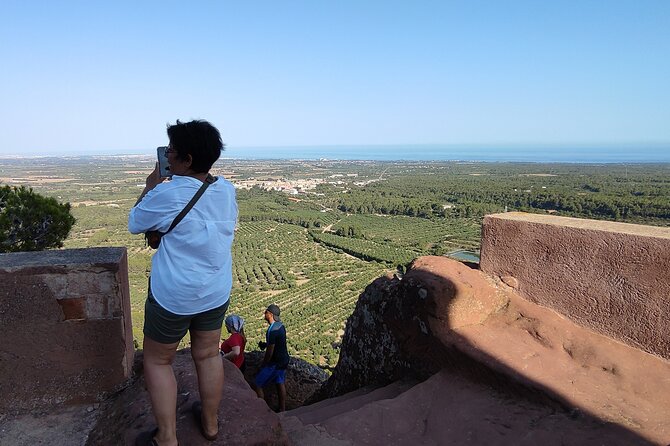 Animal farm park with free hotel pickup - Who Should Consider This Tour?