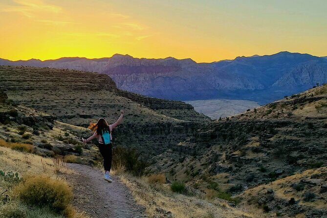 Animal Petting and Sunset Hike in Las Vegas - The Experience: What to Expect from This Sunset Hike and Animal Encounter