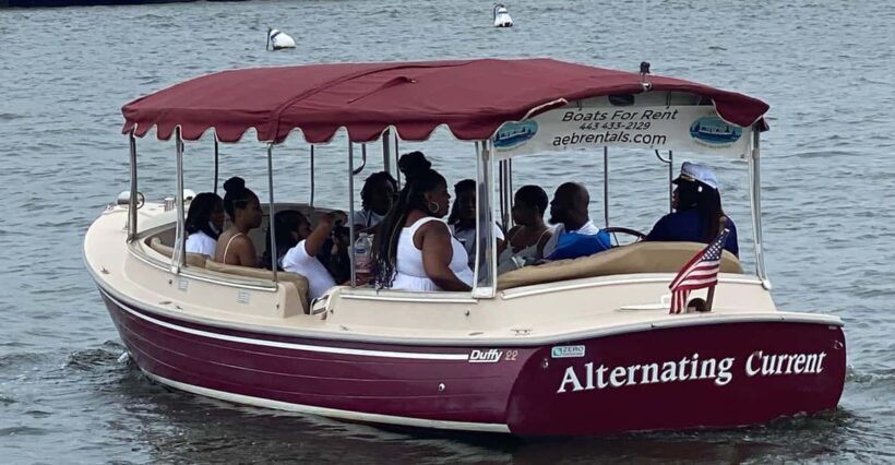 Annapolis: Electric Boat Rental - Duffy Sun Cruiser - 10ppl - A Calm and Relaxing Way to See Annapolis