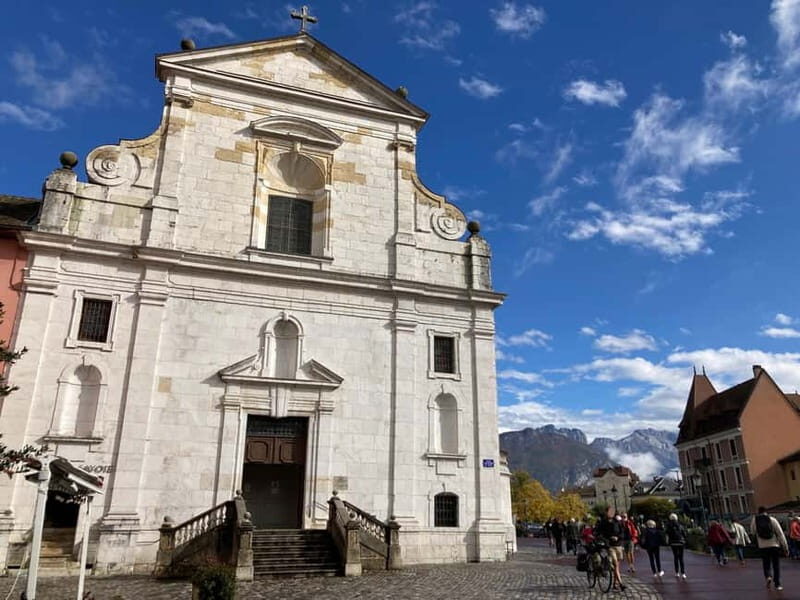 Annecy : architectural guided tour of the Venice of the Alps - What It Feels Like to Take the Tour