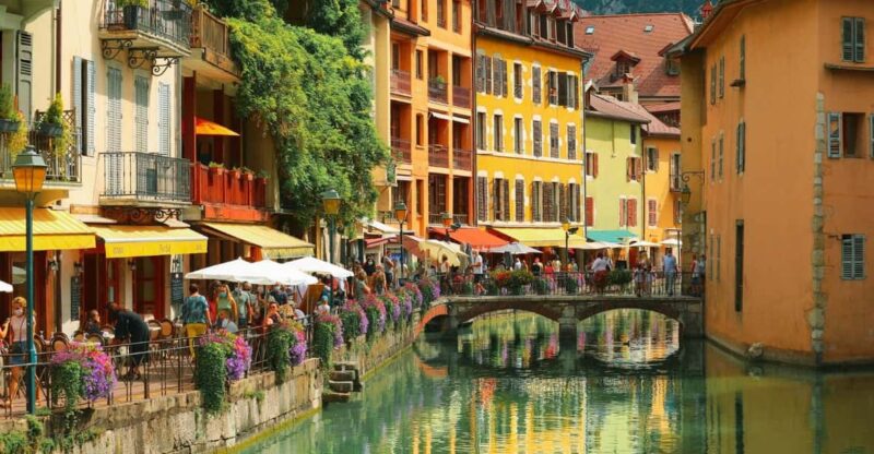 Annecy: Express Walk with a Local in 60 minutes - FAQ