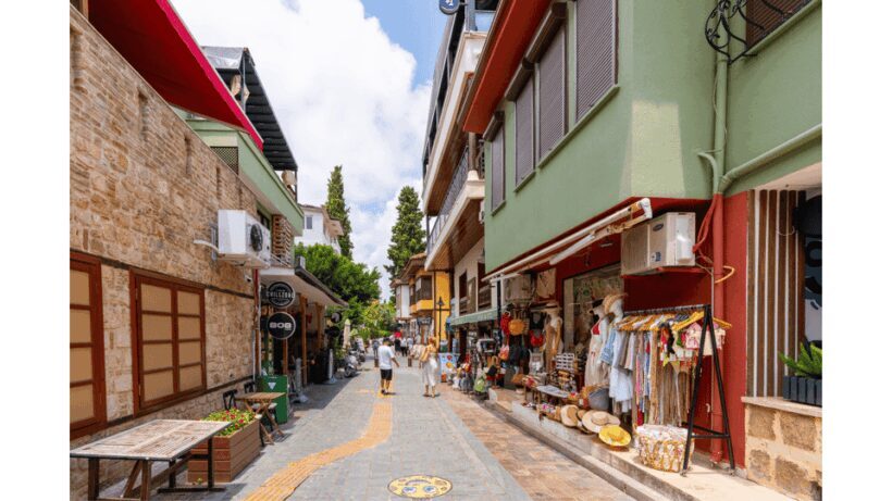 Antalya: Aquarium and Old Town Guided Tour - A Closer Look at What You Can Expect