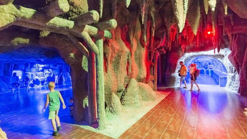 Antalya: Aquarium, Wax Museum, Snow World, Wild Park - The Sum Up