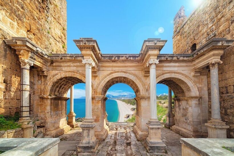 Antalya: Guided Old Town Tour with Boat Trip and Lunch - Key Points