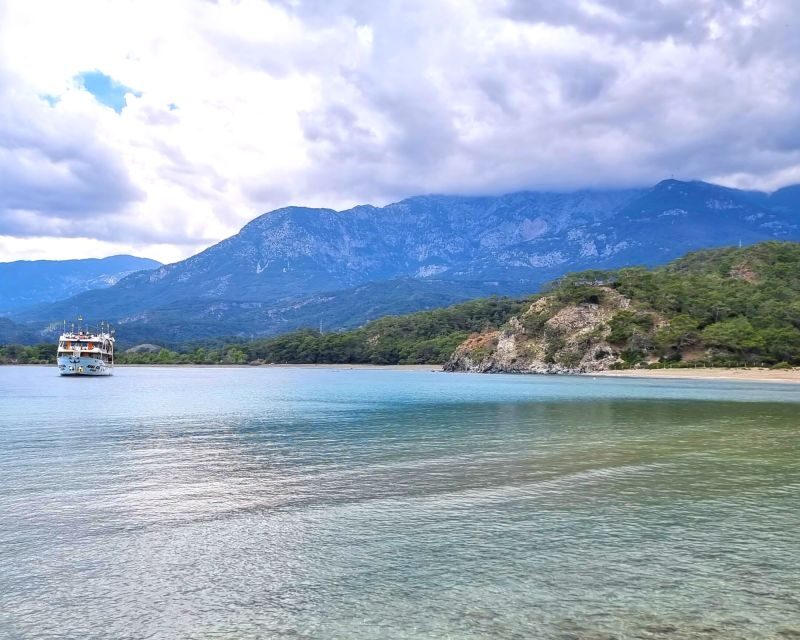 Antalya & Kemer: Megastar Catamaran Cruise With Foam Party - FAQs