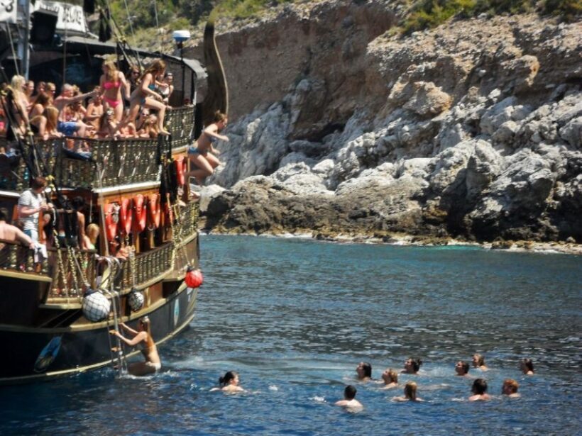 Antalya & Kemer: Pirate Boat Tour With Foam Party & Swimming - Final Thoughts: Who Is This Tour For?