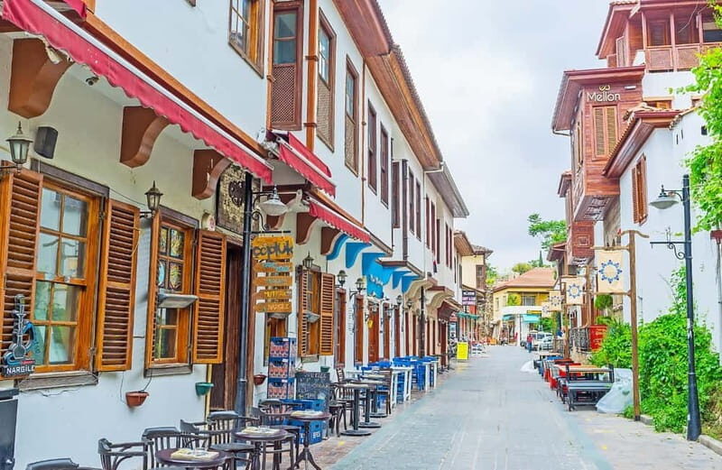 Antalya: Old Town Walking Tour with Dessert Tasting - Exploring Antalya’s Old Town: What to Expect