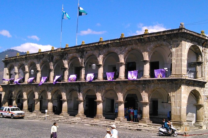 Antigua Walking Tour Morning and Afternoon - Visiting the Captivating Mercado De Artesanias