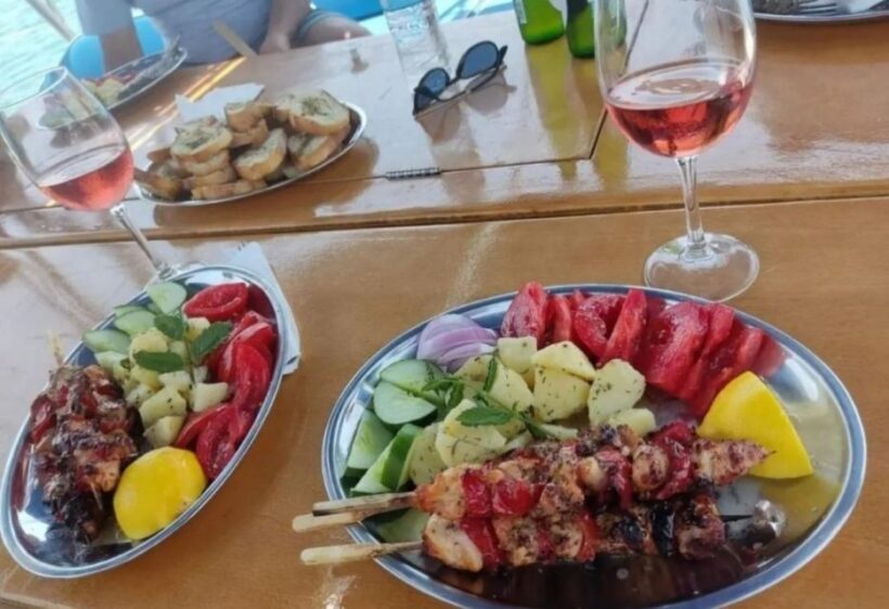 Antiparos: Private Sailing Cruise with Swim Stops and Lunch - Who Should Consider This Tour?