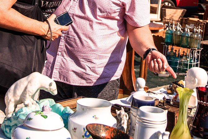 Antiques and Curios - Private Flea Market Treasure Hunt - The Experience Through the Lens of Reviewers