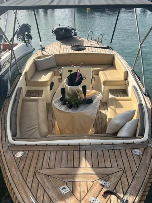 Antony Quinn bay Champagne Sunset with Skipper 2 hour's trip - Why Choose the Antony Quinn Bay Champagne Sunset Tour?