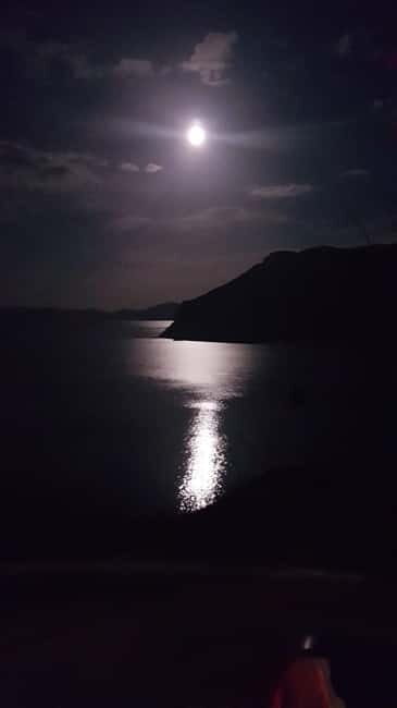 Antony Quinn bay Champagne Sunset with Skipper 2 hour's trip - The Real Value of This Experience