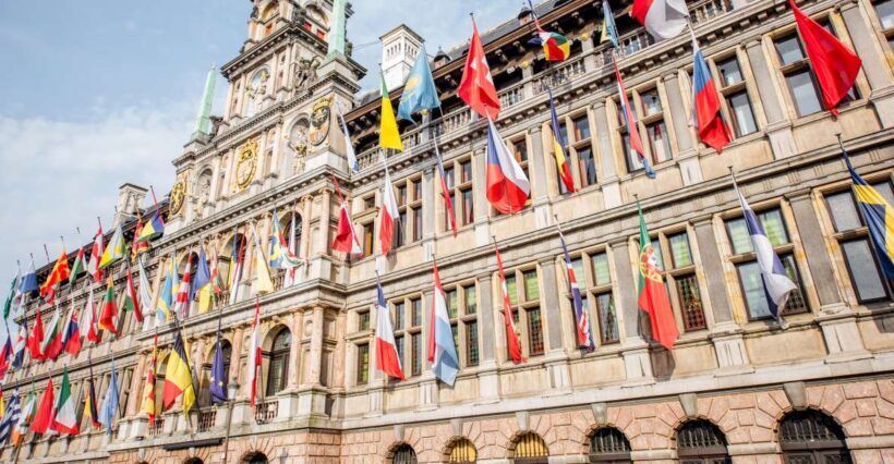 Antwerp: Express Walk with a Local in 60 minutes - The Breakdown of the Itinerary