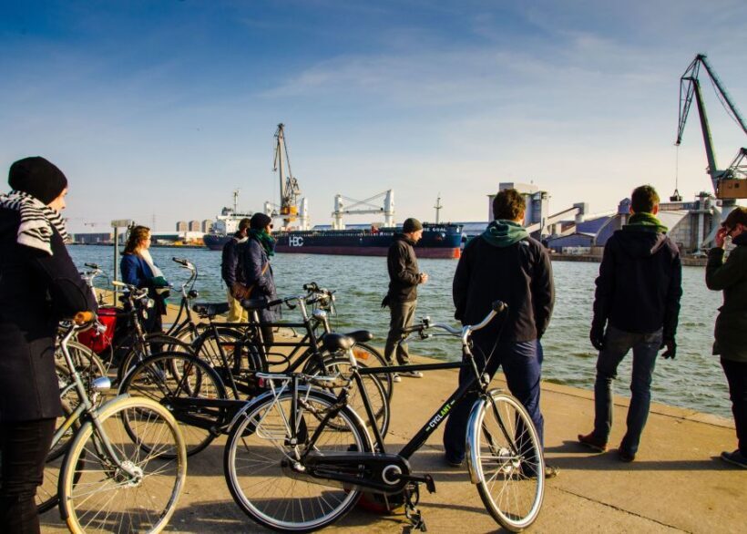 Antwerp: Guided Bike Tour - Why Choose a Guided Bike Tour in Antwerp?