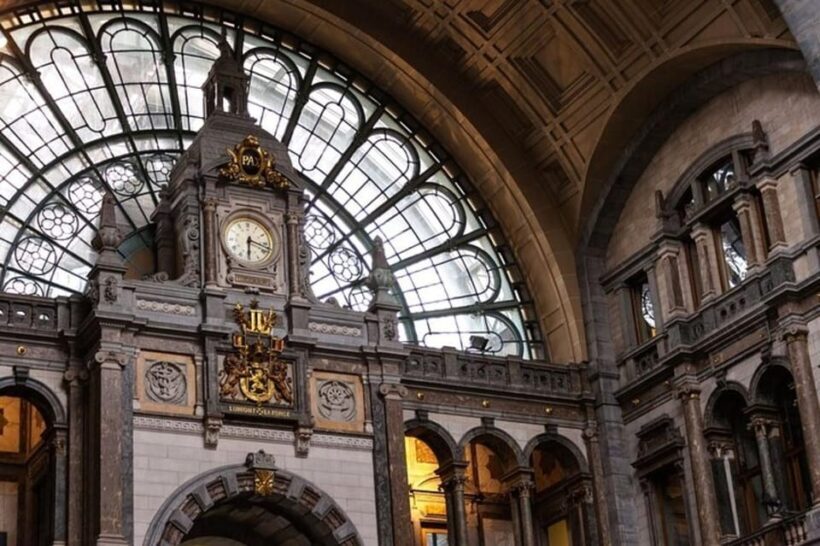 Antwerp: Must-See Attractions Private Walking Tour - Key Points