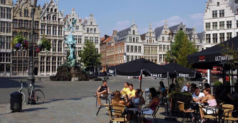 Antwerp: Private 3-Hour Historical Sightseeing Walking Tour - Key Points