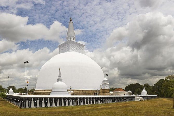 Anuradhapura Buddhist Icons Tour from Habarana - Authentic Experience and Guided Expertise