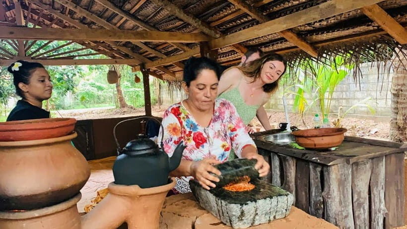 Anuradhapura: Traditional Fresh Coconut Roti Cooking Class - Who This Experience Is Best For