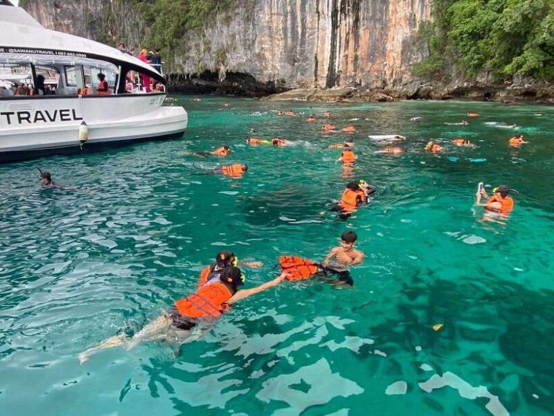 Aonang : Phi Phi Island Day Trip by speedboat with Lunch - Who Should Consider This Tour?
