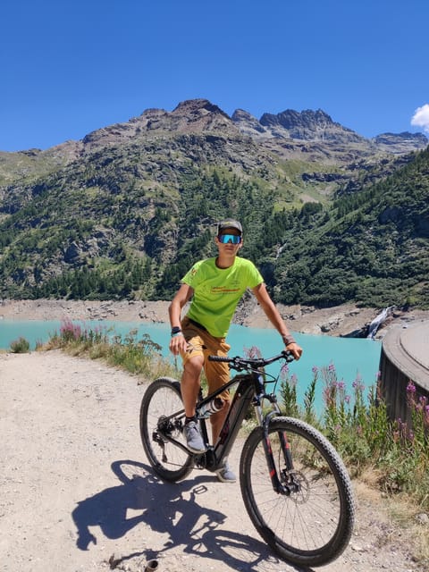Aosta: E-bike full suspension day rental - The Sum Up