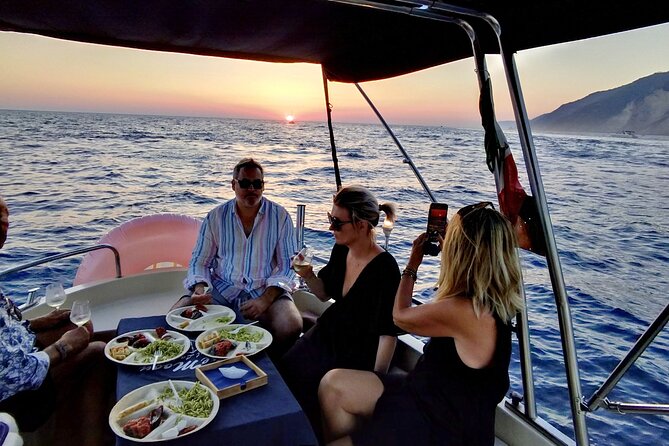Aperitif on a Boat at Sunset, Porto Venere and Islands - Making the Most of Your Sunset Cruise