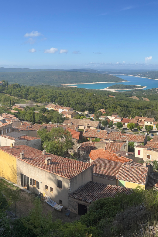 Apero Sunset over the lake: Guided electric scooter rides - Introduction: A Fresh Way to Explore Provence