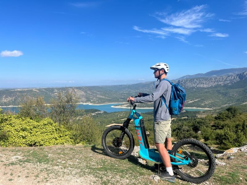 Apero Sunset over the lake: Guided electric scooter rides - Deep Dive into the Experience: Why It Works