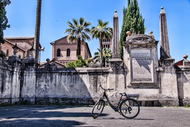 Appian Way and Aqueducts Electric Bike Tour - Discovering the Aqueducts