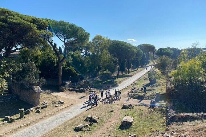 Appian Way E-Bike Tour With Gourmet Picnic and Catacombs - Customer Experiences and Feedback