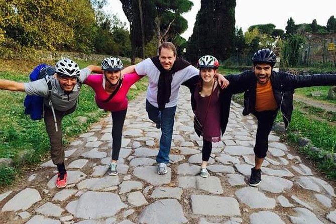 Appian Way E-Bike Tour With Gourmet Picnic and Catacombs - Scenic Highlights of the Ride