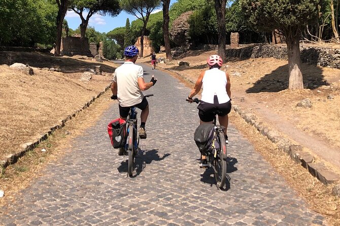 Appian Way E-Bike Tour With Gourmet Picnic and Catacombs - Gourmet Picnic Experience