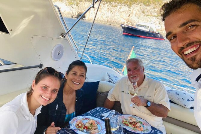 Appreciate the Amalfi coast on a luxury yacht! - An In-Depth Look at the Amalfi Coast Yacht Experience