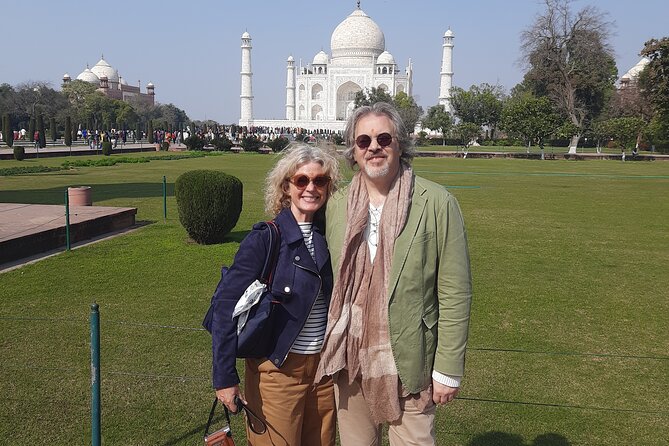 Approved Tour Guide Available In Agra. - The Experience of Visiting Agra with a Guide