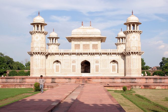 Approved Tour Guide in Agra for Full Day Sightseeing - Who Will Benefit Most from This Tour?