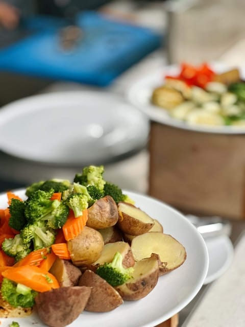 Apsara Performance Including Buffet Dinner & Hotel Pick up - The Food: Khmer Cuisine on Offer