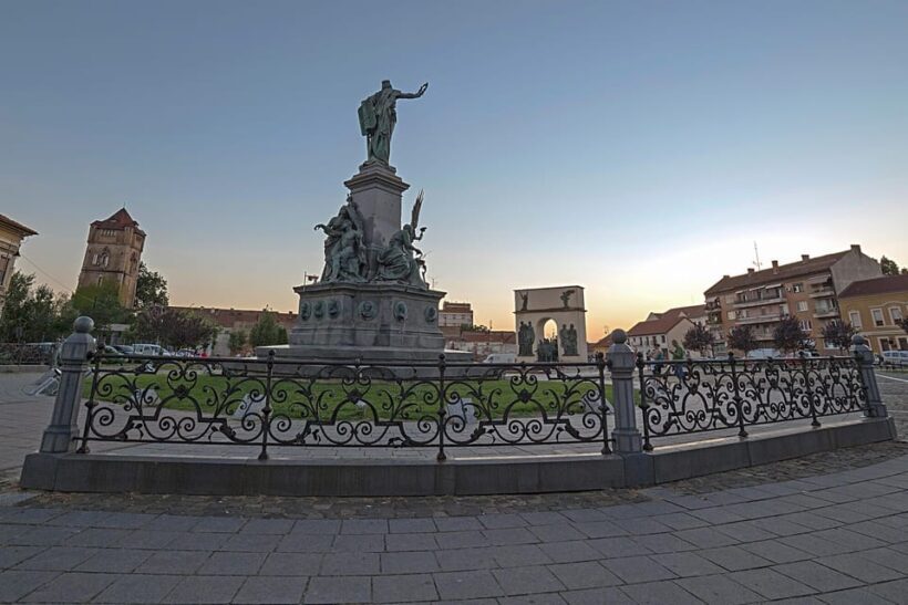 Arad - The Classic Walking Tour - The Value of the Experience