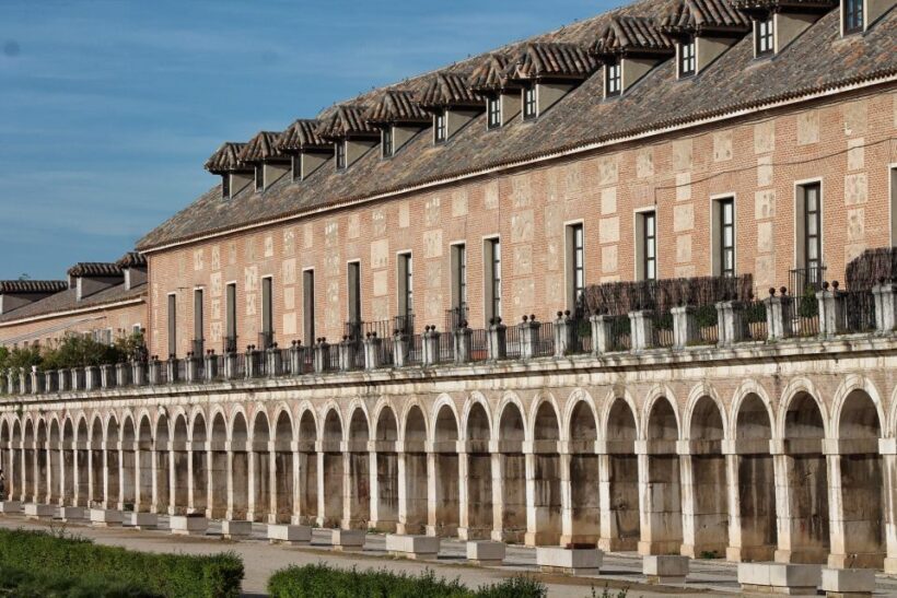 Aranjuez: City and Gardens Guided Walking Tour - Practical Tips and Considerations