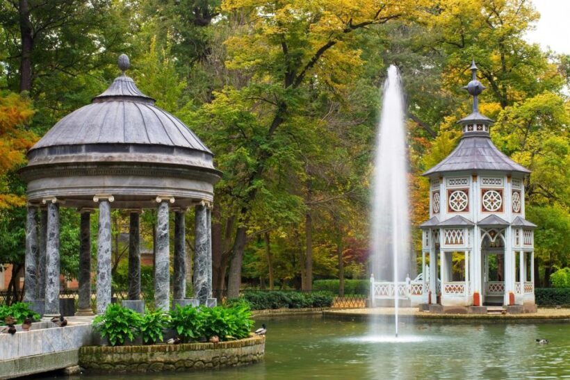 Aranjuez: Fast-Track Entry to the Royal Palace - An In-Depth Look at the Royal Palace of Aranjuez
