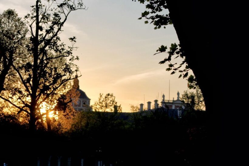 Aranjuez: Mystery and Legends Guided Nighttime Walking Tour - Who Would Enjoy This Tour?