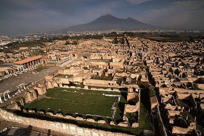 Archaeological Site of Pompeii - A Detailed Look at the Pompeii Tour Experience