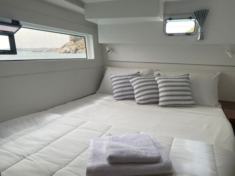 Archipelago di La Maddalena: Catamaran Tour Full day-Lunch - FAQ
