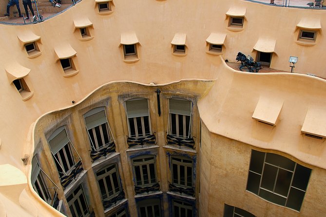 Architectural Barcelona: Private Tour with a Local Expert - Key Points